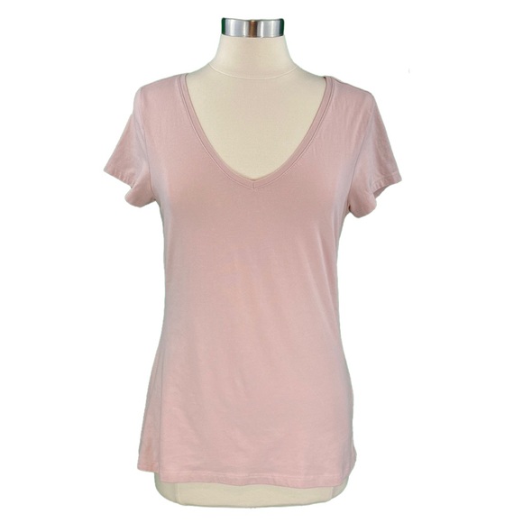 H&M | Tops | Hm Basic Casual Light Pink Vneck Tee | Poshmark
